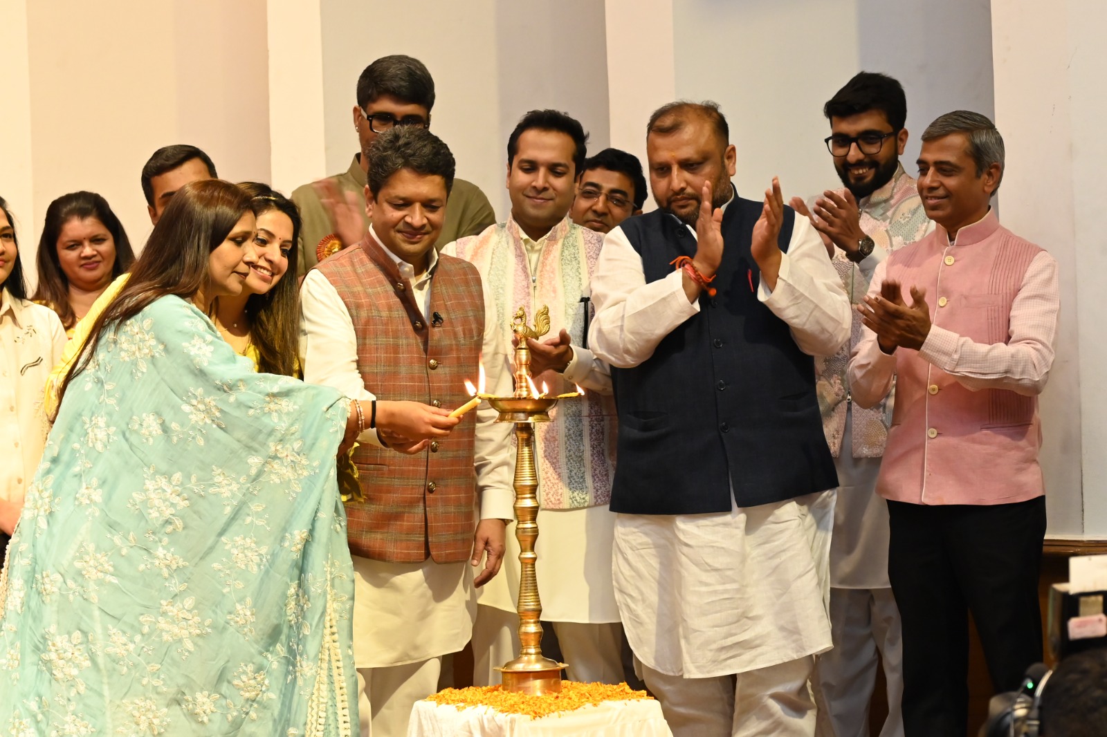 Youth Meets Tradition: How Khushdeep Bansal Makes Vastu Relevant Again ...